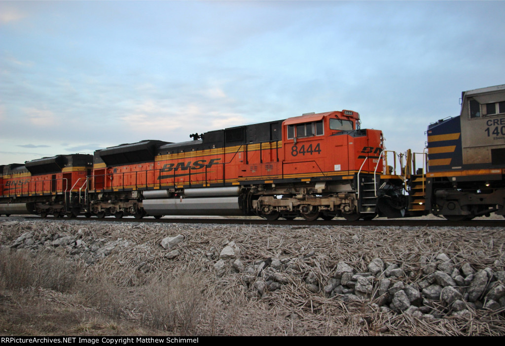 BNSF 8444